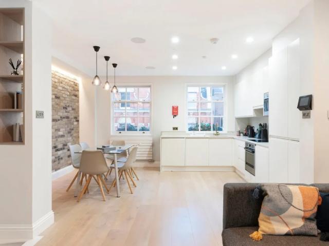 apartment for rent in Windmill Street, Fitzrovia, London