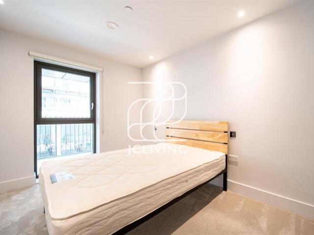 apartment for rent in Windsor Square, SE18 6UY