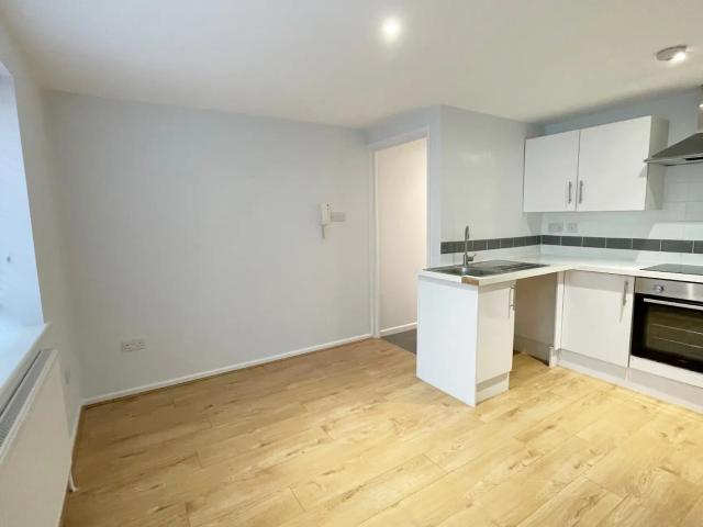 apartment for rent in Wykes Gate Bridport DT6 3JR