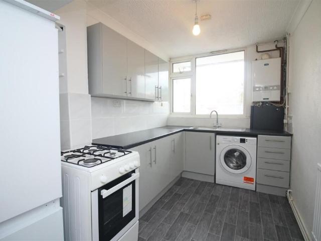 apartment for rent in Tomlinson Close, E2 7LJ