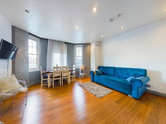 apartment for rent in Tooley Street, SE1 2XG