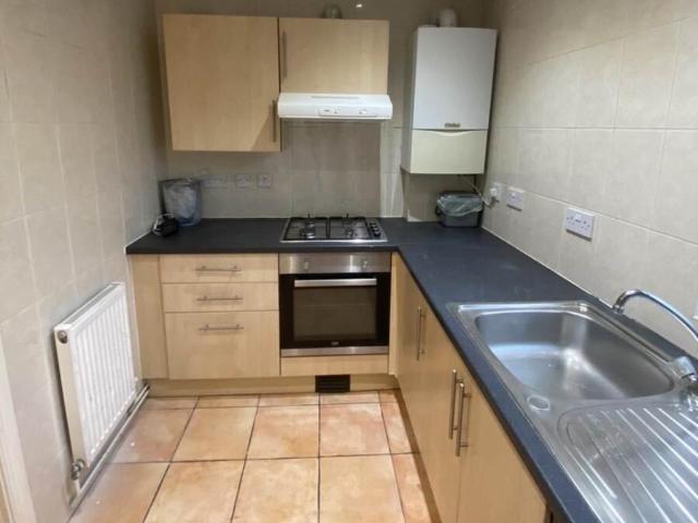 apartment for rent in Tooting Bec Road, SW17 8BW