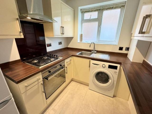 apartment for rent in Torrington Park, N12 9TG