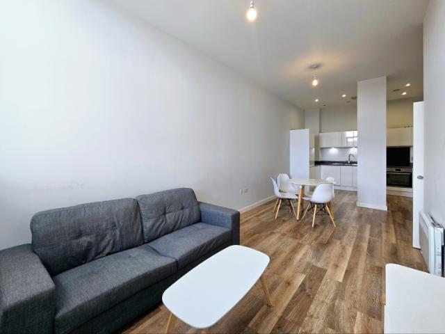 apartment for rent in Tate House New York Road Leeds LS2