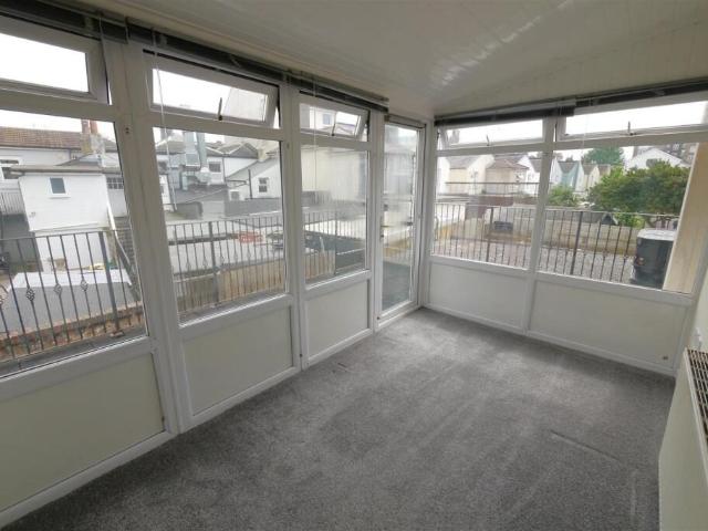 apartment for rent in Tarring Road, BN11 4ES
