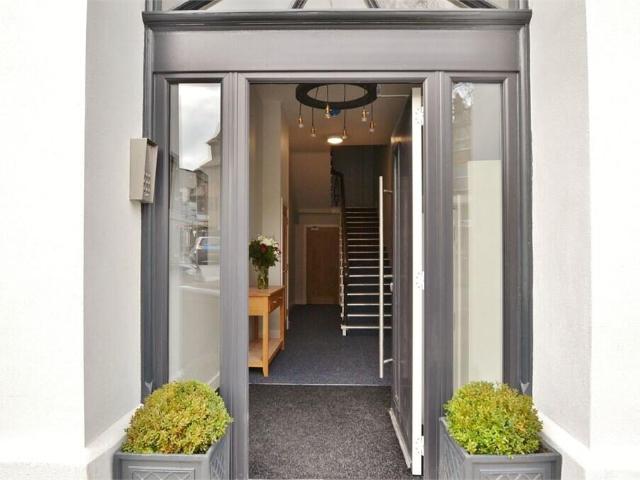 apartment for rent in The Broadway, RH16 3AB