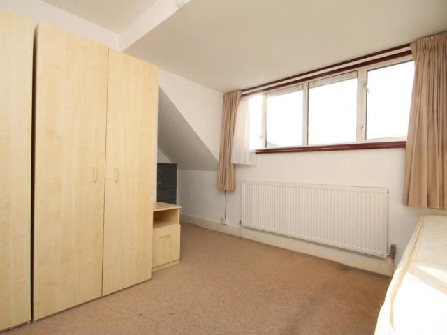 apartment for rent in The Drive, NW11 9SR