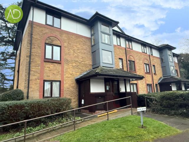 apartment for rent in The Knowle, Hoddesdon