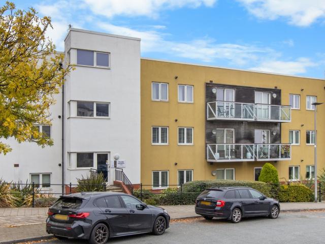 apartment for rent in The Lodge, Paget Road, Penarth