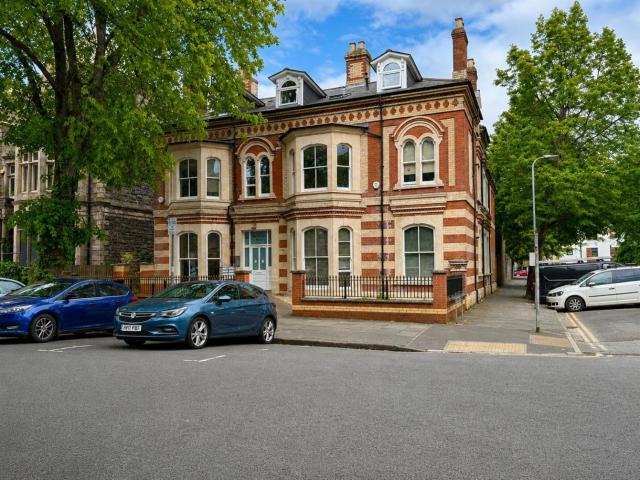 apartment for rent in The Parade, Roath, CF24 3AB