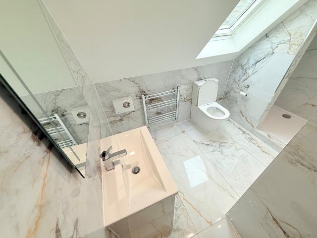 Apartment for rent in The Ridgeway, EN2 8JN
