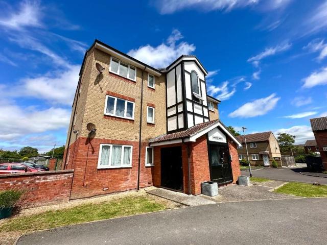 apartment for rent in Thompson Close, TA6 4YD