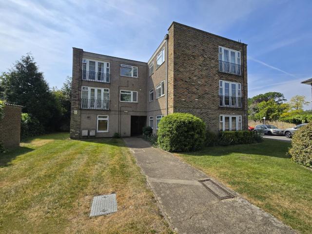apartment for rent in Tiptree Drive, Enfield, Enfield