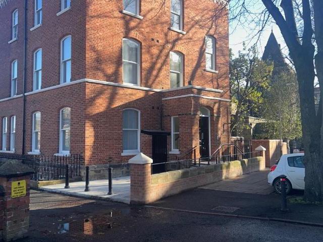apartment for rent in Unit 2, 7 Elmwood Avenue, Lisburn Road, Belfast, BT9 6AZ