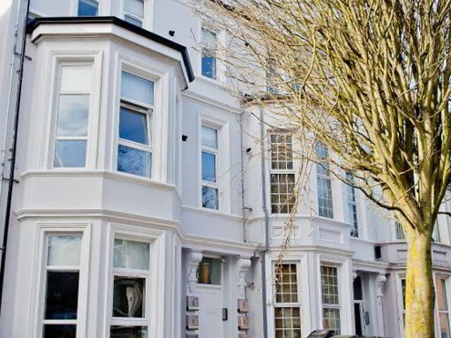 apartment for rent in Unit 3, 113 Eglantine Avenue, Belfast, BT9 6EX