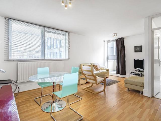 apartment for rent in Upper Ground, Southwark