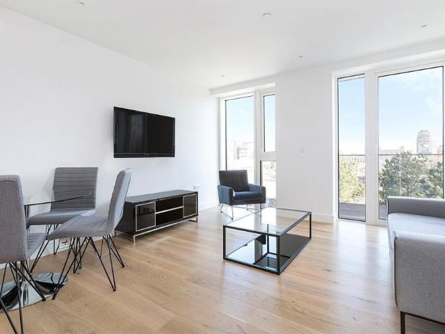 apartment for rent in Vaughan Way, E1W 2AG