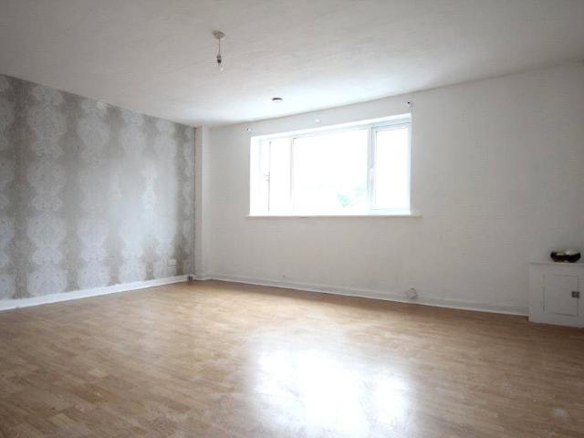 apartment for rent in Vale Road, Woolton, Liverpool, L25 7RX