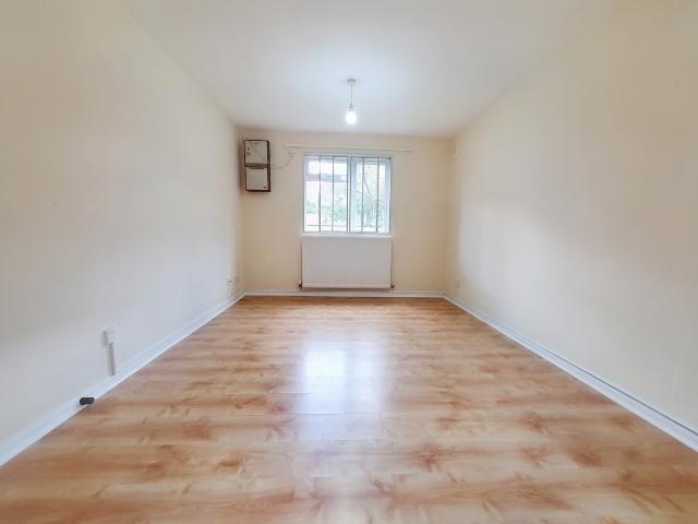 apartment for rent in Vicarage Way, Slough, SL3 0RE