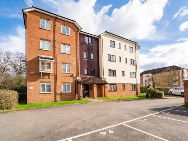 apartment for rent in Vicars Bridge Close, Wembley, HA0 1XT
