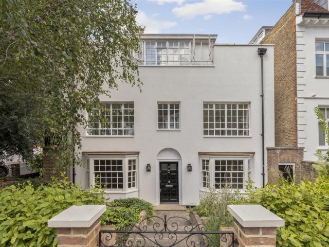 apartment for rent in Victoria Road, London