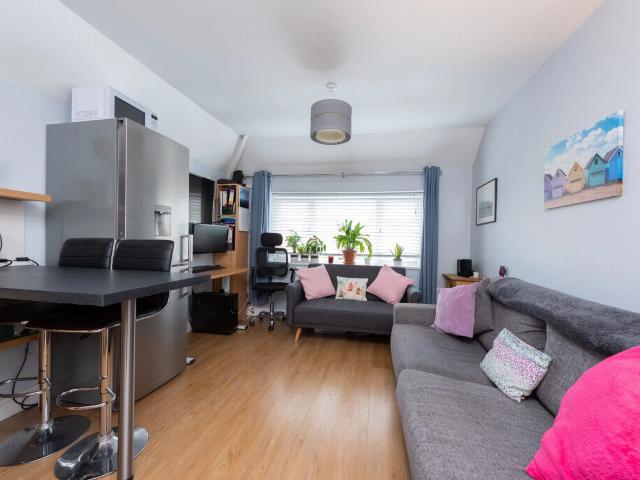 apartment for rent in York Road, Farnborough, GU14