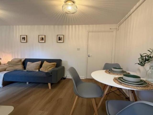 Apartment For Rent London London 4000 ES97133580