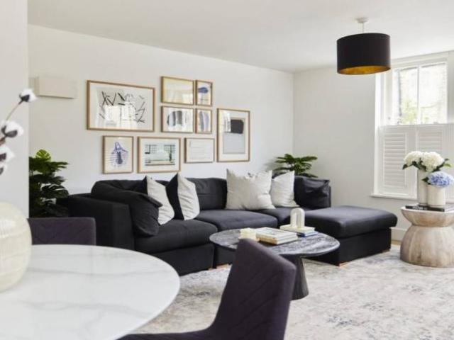 Apartment For Rent London London 4255 ELS101853016