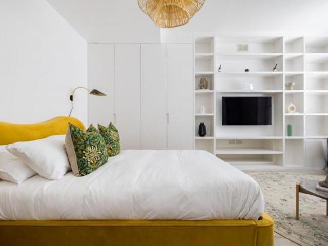 Apartment For Rent London London 4300 ES69806367