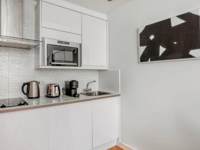 Apartment For Rent London London 4460 ES95625903