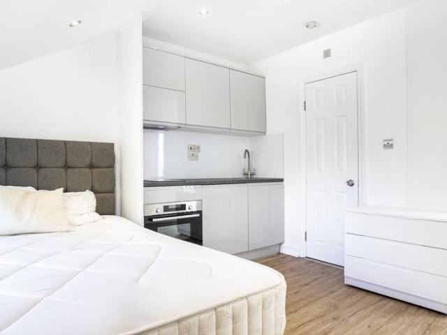 Apartment For Rent London London 5000 ELS101853079