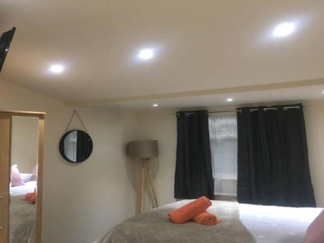 Apartment For Rent London London 1250 ELS102207033