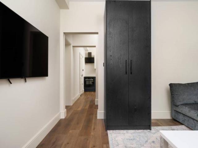Apartment For Rent London London 1550 ES96562727