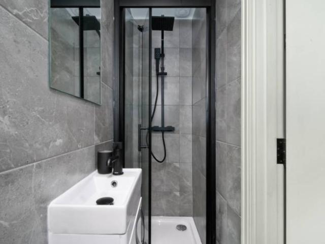 Apartment For Rent London London 1750 ES96562656