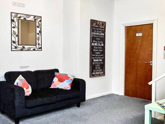 Apartment For Rent London London 1990 ES57879151