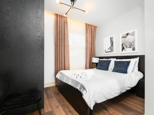 Apartment For Rent London London 2200 ES96562680