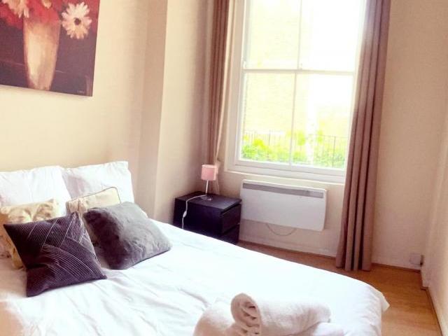 Apartment For Rent London London 2700 ES66083516