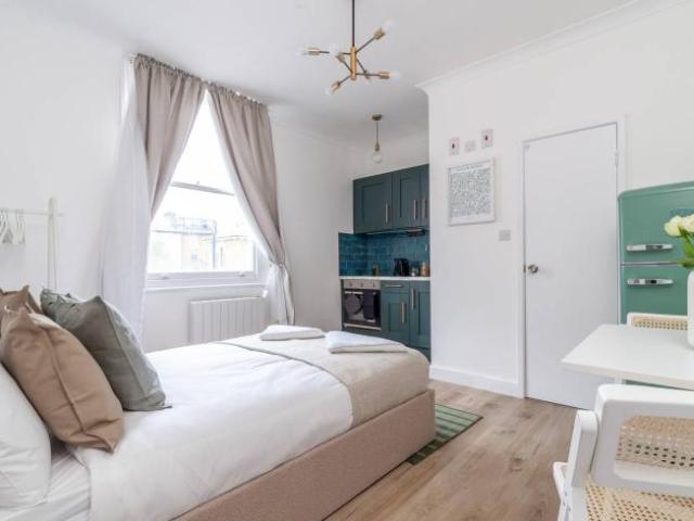 Apartment For Rent London London 2900 ELS101795051