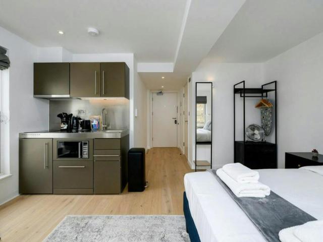 Apartment For Rent London London 3000 ELS102399204