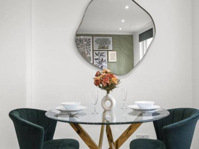 Apartment For Rent London London 3100 ES99230444