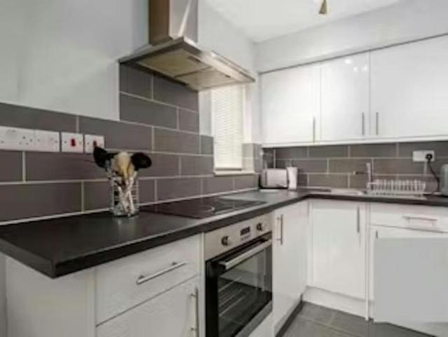 Apartment For Rent London London 3163 ELS101587681