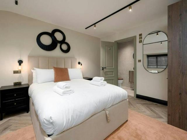 Apartment For Rent London London 3201 ELS101587923