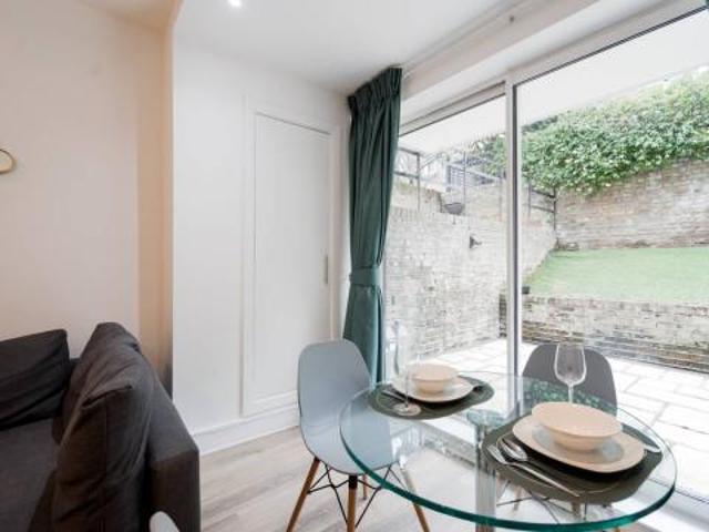 Apartment For Rent London London 3850 ES87762742