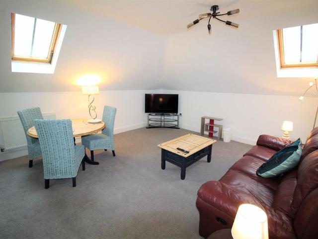 Apartment For Rent Merton Road, Southsea