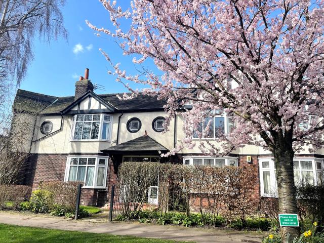 Apartment for rent Sussex Avenue, Didsbury, M20 6AQ