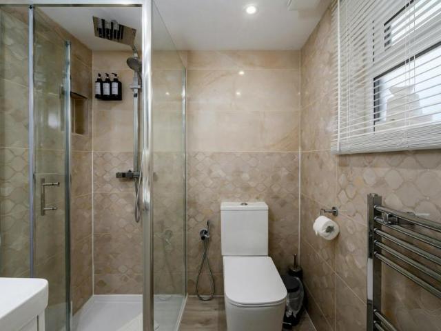 Apartment For Rent Perivale Perivale 1917 ES102273553