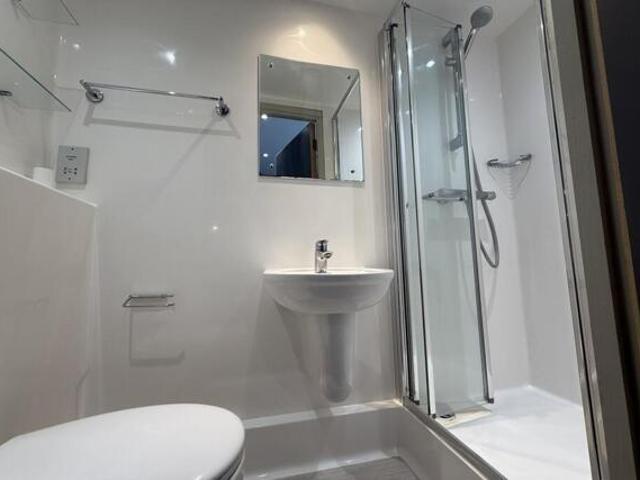 Apartment For Rent Reading Berkshire 1250 ES100841004