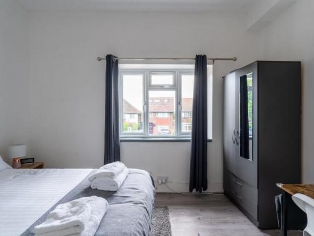 Apartment For Rent Wembley Wembley 2500 ES72111931
