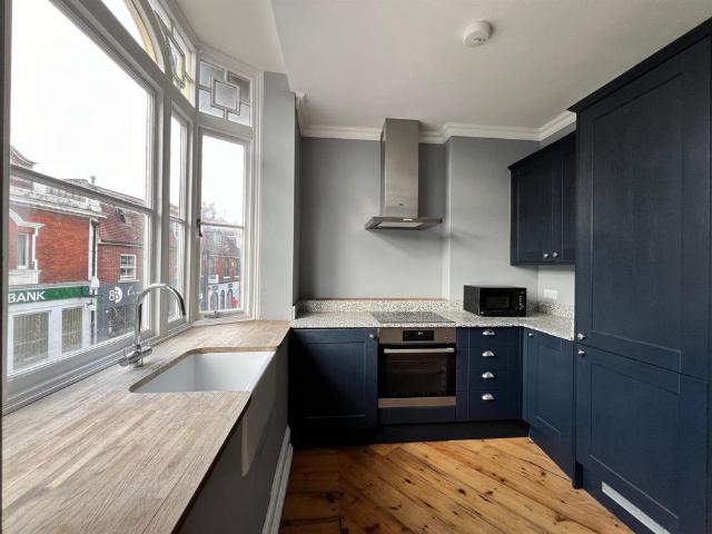 Apartment For Rent White Hart Court, Havant