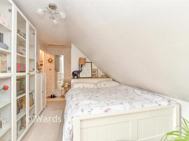 Apartment For Sale Gillingham Dorset 86250 ES101931780